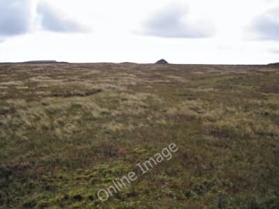 Photo 12x8 Summit plateau, Healabhal Mhu00c3u00b2r Skinidin A cairn ...