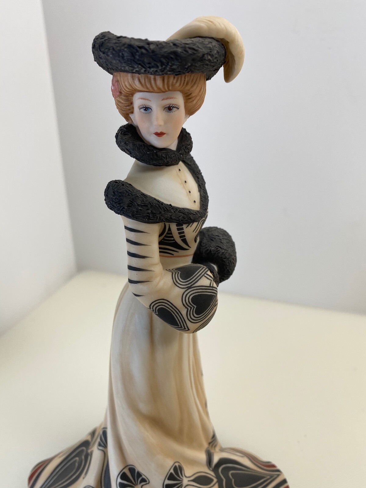 Lenox Tea at the Ritz Fine Porcelain Lady Sculpture Figurine 8.5" Japan ...
