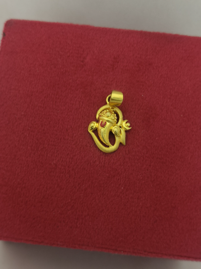 22K 916 Solid Gold Om Locket With Ganesh Ji Embedded In It - Exquisite ...