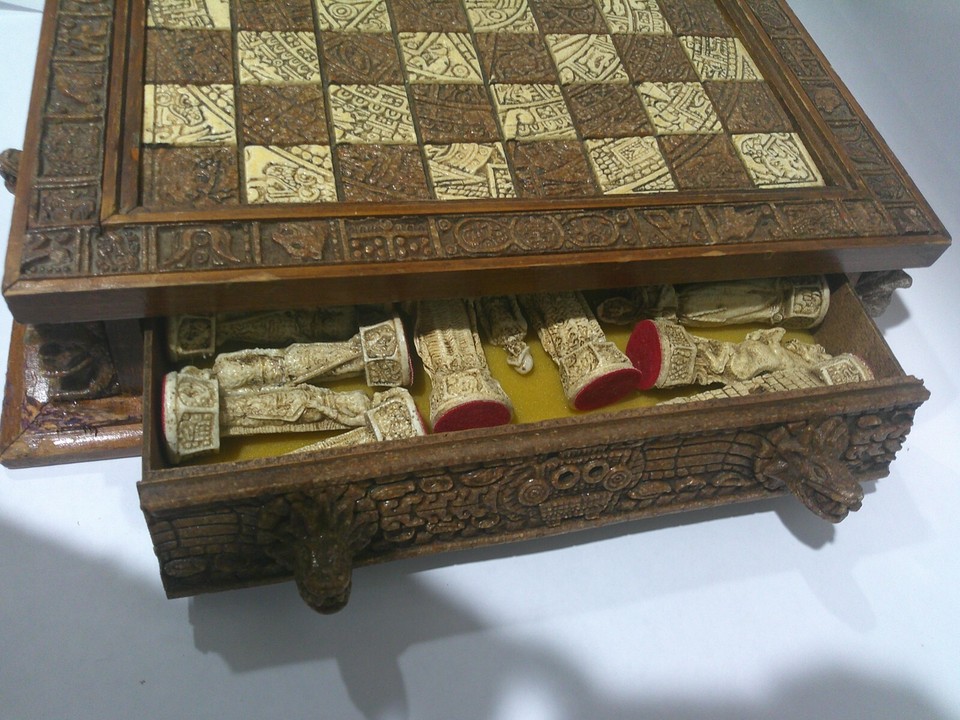 Vtg Mayan Aztec V. Conquistadors Chess Set Detailed Resin Stone Wood ...