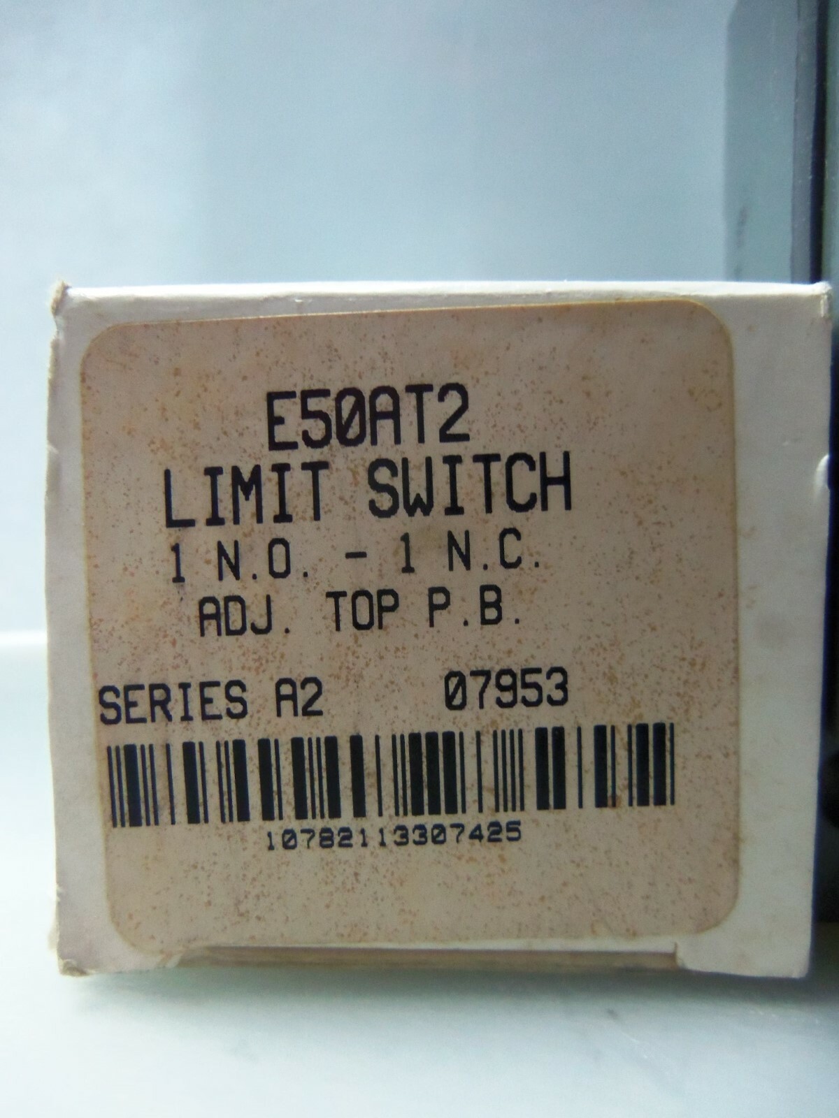 New Cutler Hammer E50AT2 Plug-in Limit Switch ( E50DT2 , E50SA , E50RA ...
