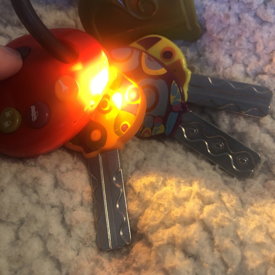 Just B. toys FunKeys Toy Funky Toy Keys Toddlers Babies Car Keys ...