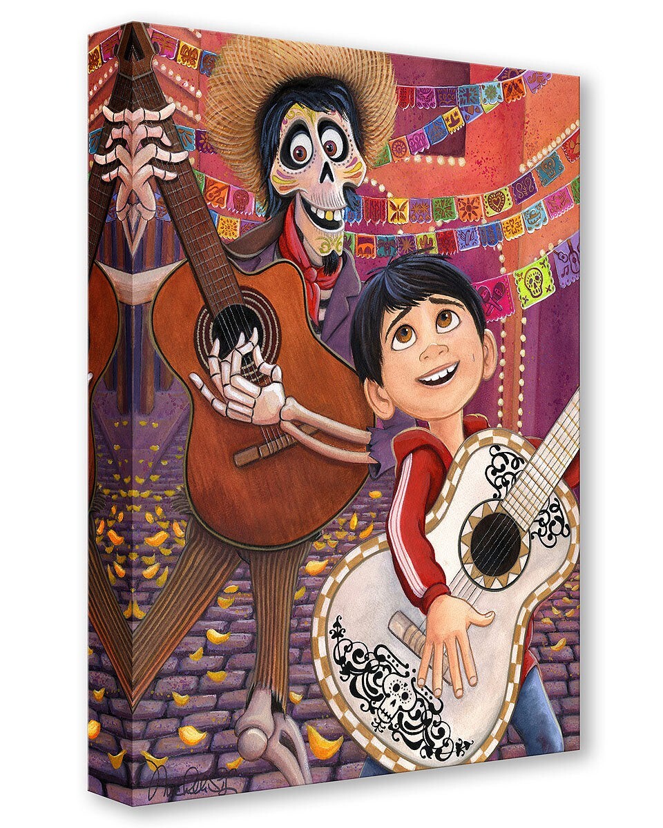 Minnie Coco Girls Wallpaper