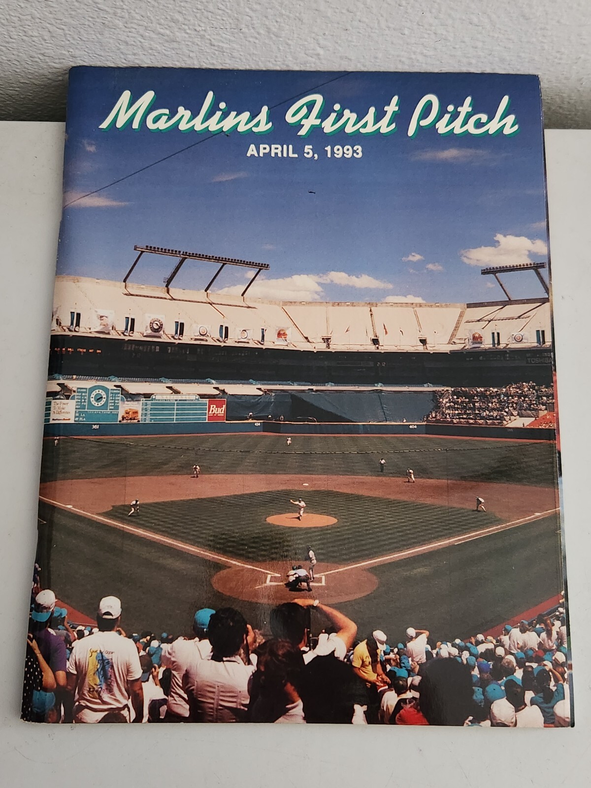 Marlins First Pitch - April 5, 1993 / Marlins Magazine Volume 1 Edition ...