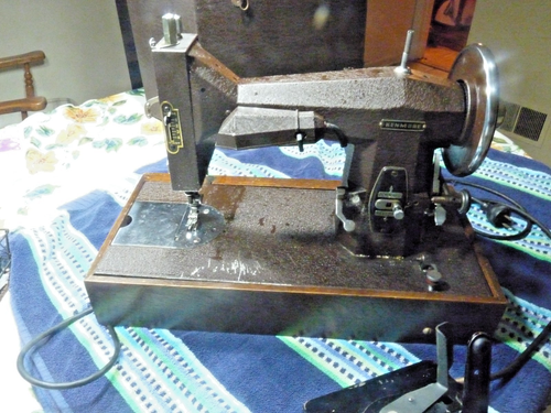 Vintage Kenmore Rotary Sewing Machine Model 117.812 Parts or Repair w ...