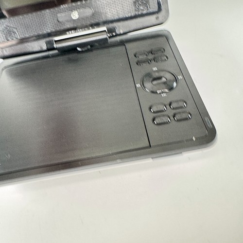 GPX PD701W Portable DVD/CD Player Black 7" TFT LCD Display 2 Channel ...