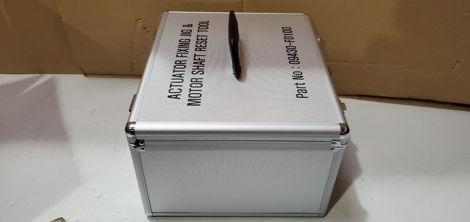 Hyundai Actuator Fixing Jig Motor Shaft Reset Tool - 09430-F0100 | eBay