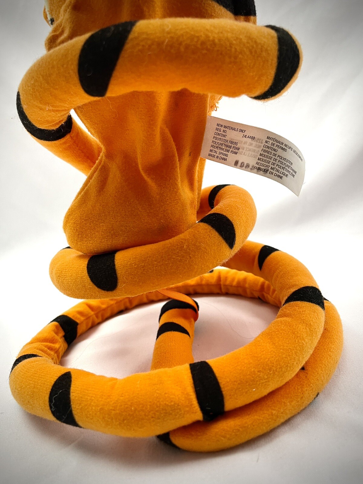 2005 Mattel Fisher Price Disney Turbo Tail Tigger Bouncing/Singing Does ...