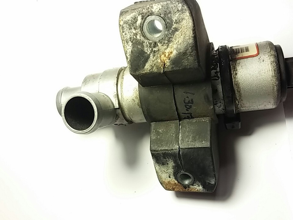 Volvo VDO Idle Air Control Valve For Regina System. Volvo 1389557 Fits ...
