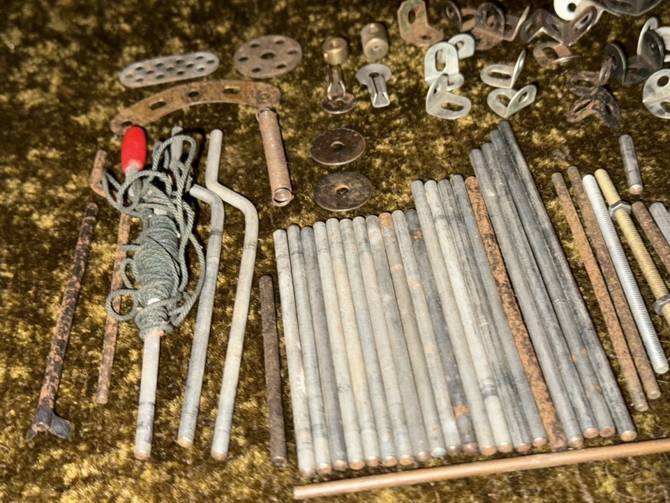 MECCANO used parts crank handles, axles, angle brackets & obtuse, fish ...