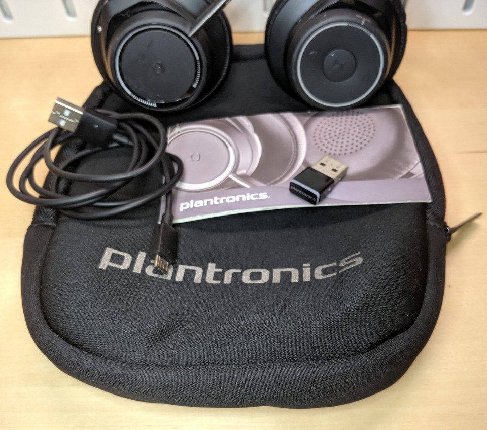 Plantronics Voyager Focus UC B825-M Bluetooth ANC Headphones Skype for ...