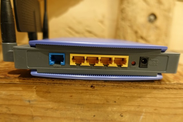 Linksys Wrt300n WiFi Wireless Broadband Router 4 Port for sale online ...