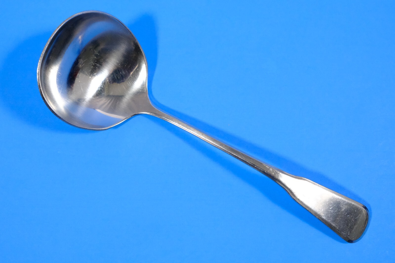 1 x Oneida Deluxe Independence Stainless Solid Gravy Ladle 7 ½” | eBay