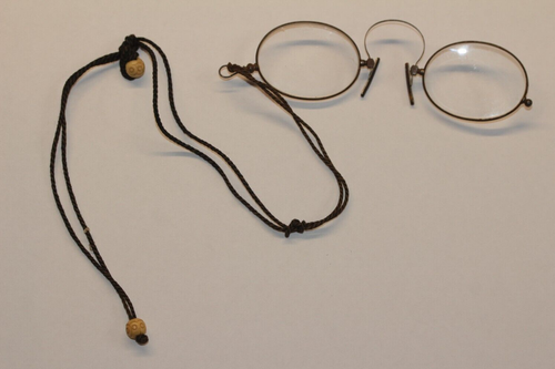 Antique Eye Glasses Vintage Oval Lens Reading prop Santa or Mrs. Claus ...