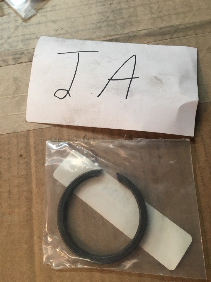 195500M1 New Massey Ferguson Tractor Ring F40 FE35 TO35 135 150 165 175 ...