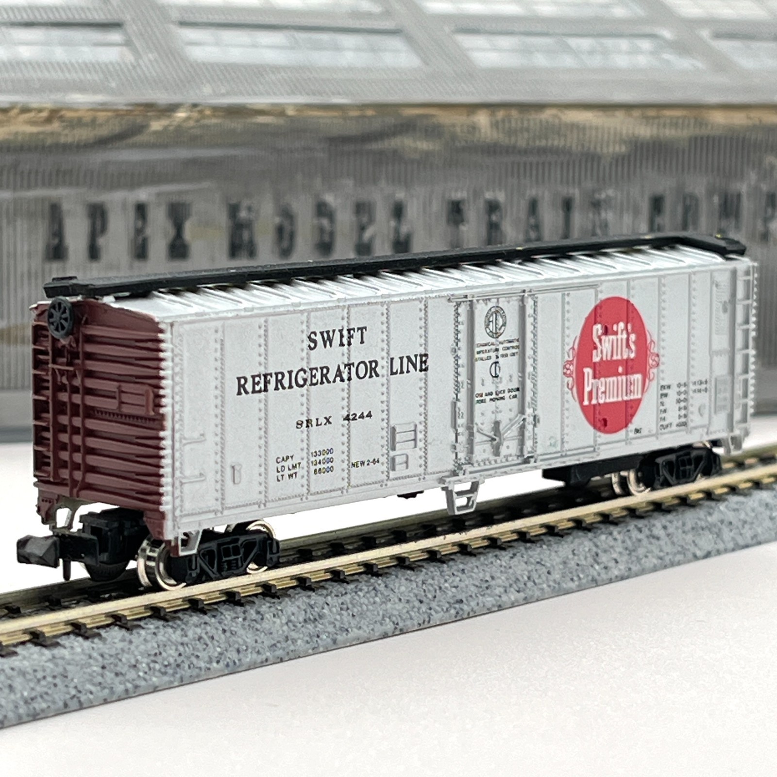 Bachmann Swift Refrigerator Line 50ft Mechanical Reefer SRLX 4244 N ...