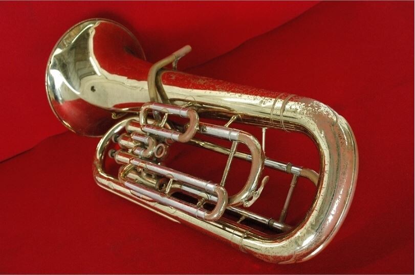 Yamaha YEP-321 YEP321 Euphonium 4 Valve with Hard Case | eBay