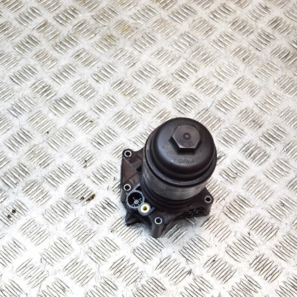 PORSCHE PANAMERA 971 Oil Filter Housing 06M115401F 06M.115.401.F 4P ...