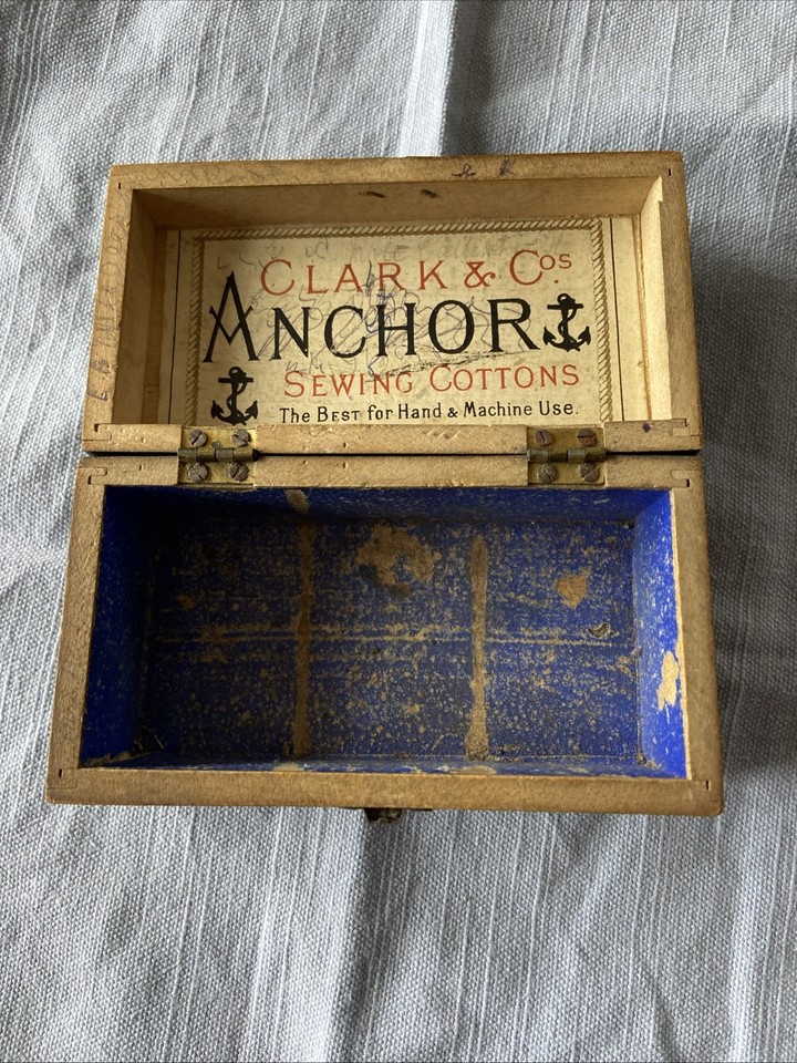 Vintage Clark & Co Sewing Cotton Box. Anchor. Family Of Owls On The Top ...