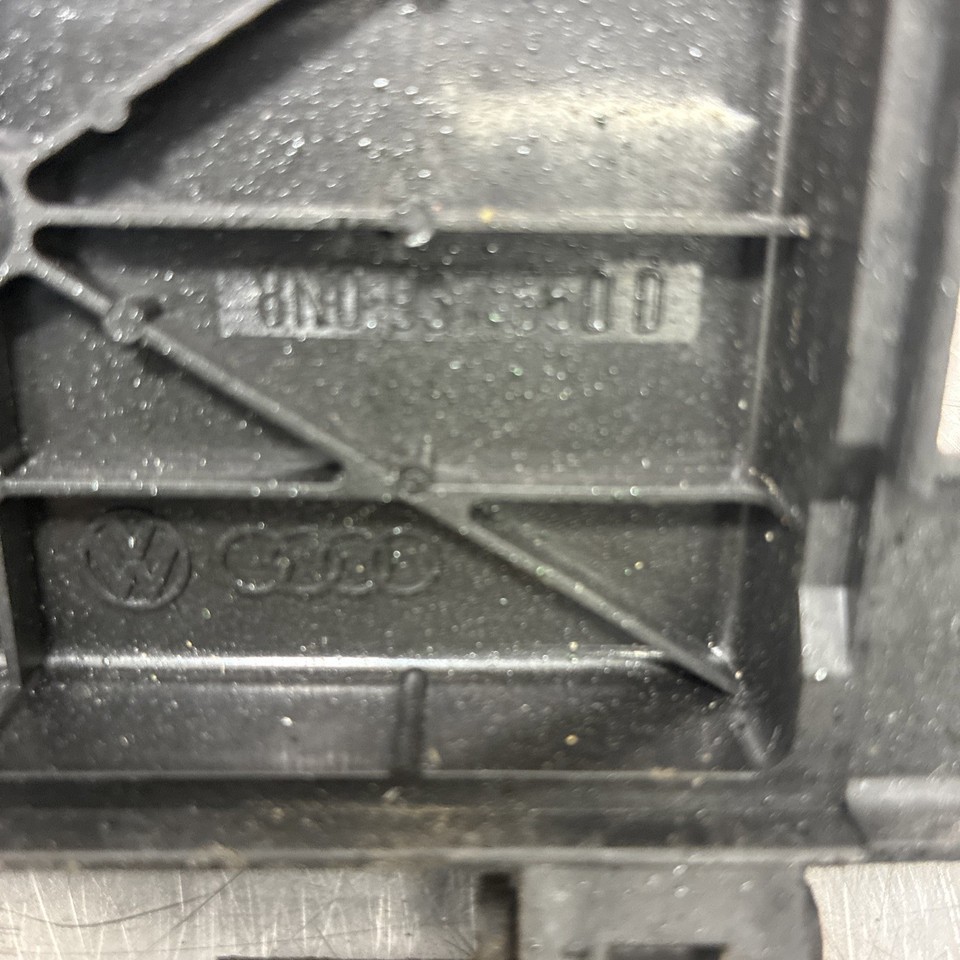 Audi TT 8N Mk1 V6 Battery Engine Bay Fuse Box 8N0937550D | eBay UK