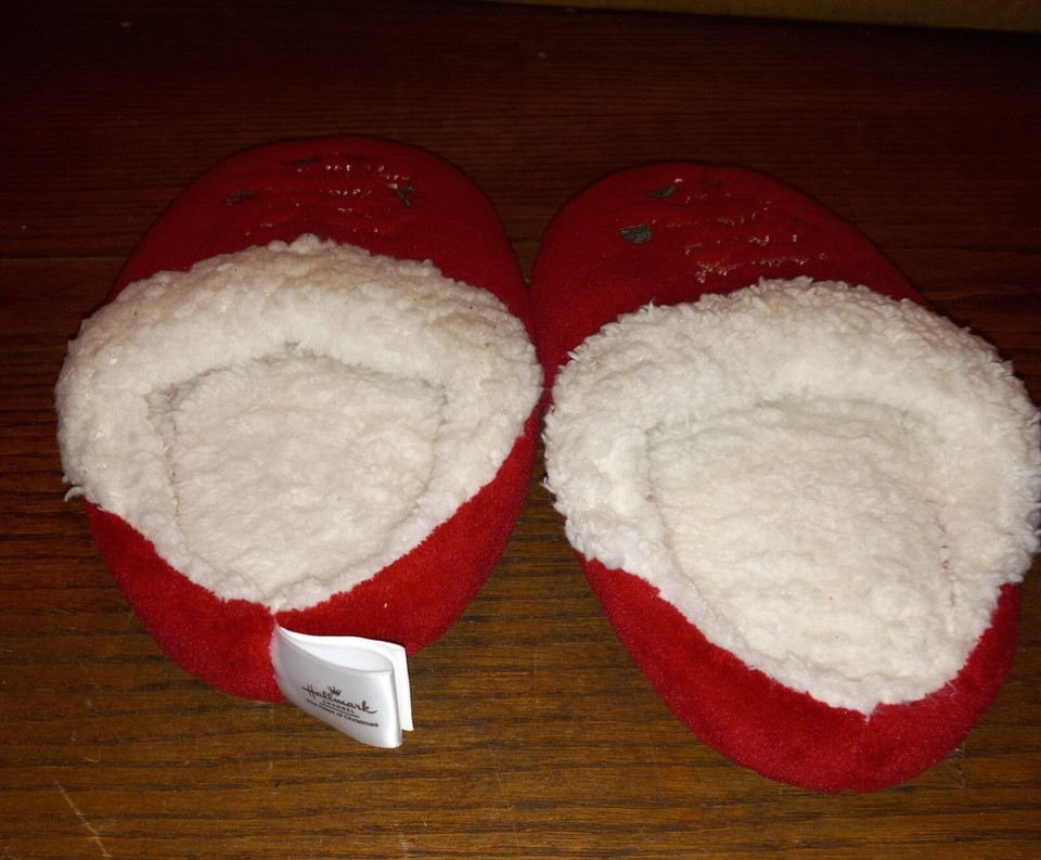Hallmark Channel Joy to My World Fuzzy Slip On Slippers Christmas Small ...