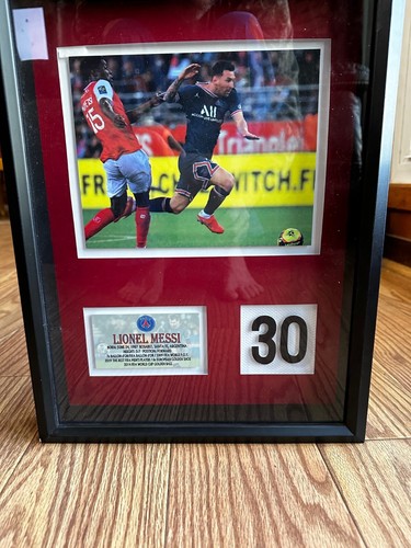 LIONEL MESSI PARIS ST GERMAIN SOCCER SHADOW BOX 13" X17" | eBay