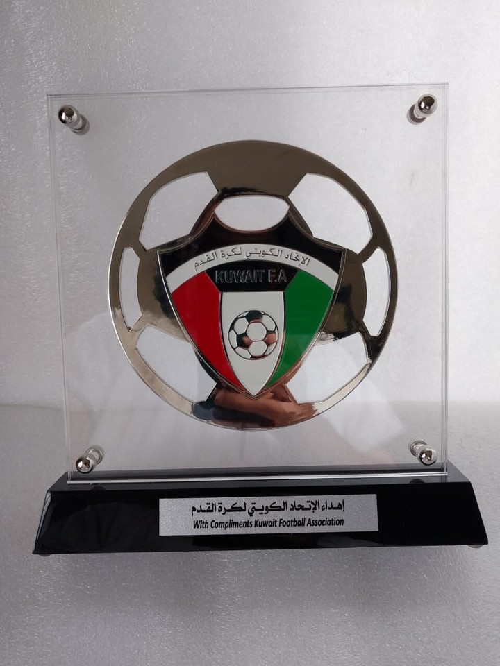 RARE Official Kuwait Kuwaiti Plaque emblem Football Soccer Federation F ...