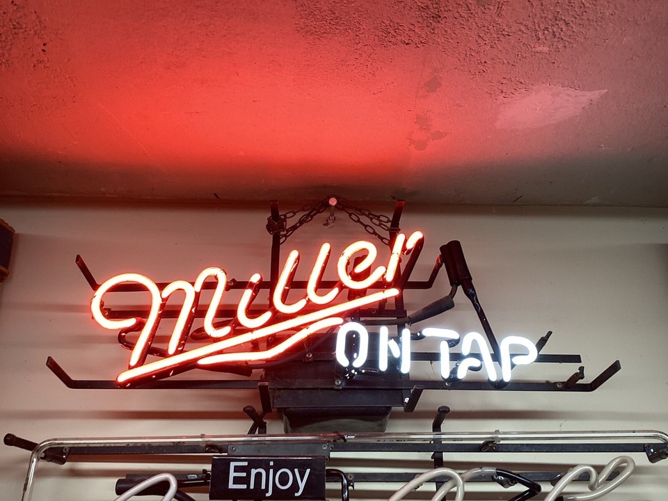 Vintage - MILLER ON TAP - Neon - Beer Sign (pickup only SW Ohio) | eBay