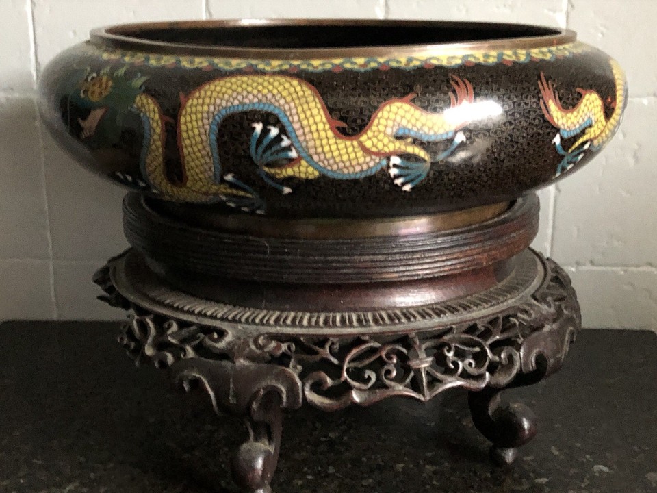 STUNNING LARGE ANTIQUE CHINESE 5 TOED DRAGON DECORATED CLOISONNÉ BOWL ...