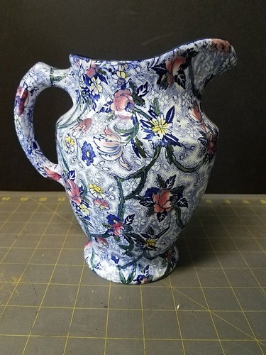 RINGTONS LTD NEW CASTLE BLUE FLORAL PITCHER NO CHIPS NO CRACKS MALING ...