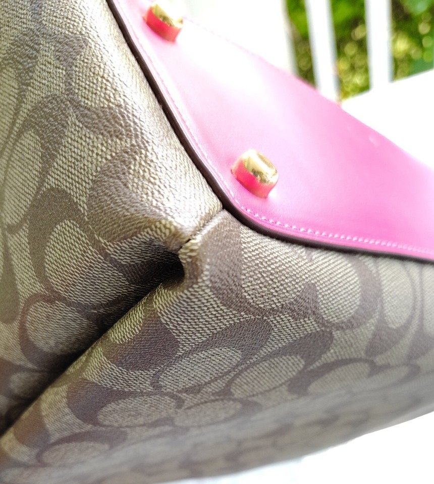 Coach 91495 Lillie Carryall Pink & Beige Signature C Canvas & Leather ...