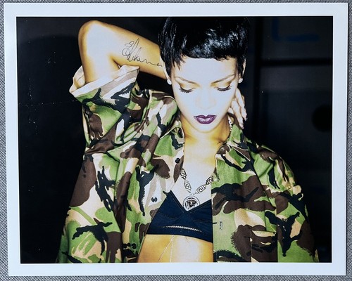 Rihanna Signed 8x10 Color Promo Photo - Collectible | eBay