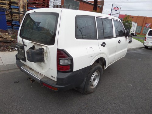 MITSUBISHI PAJERO NM-NP 05/2000-10/2006 DOOR WINDOW REAR RIGHT | eBay ...