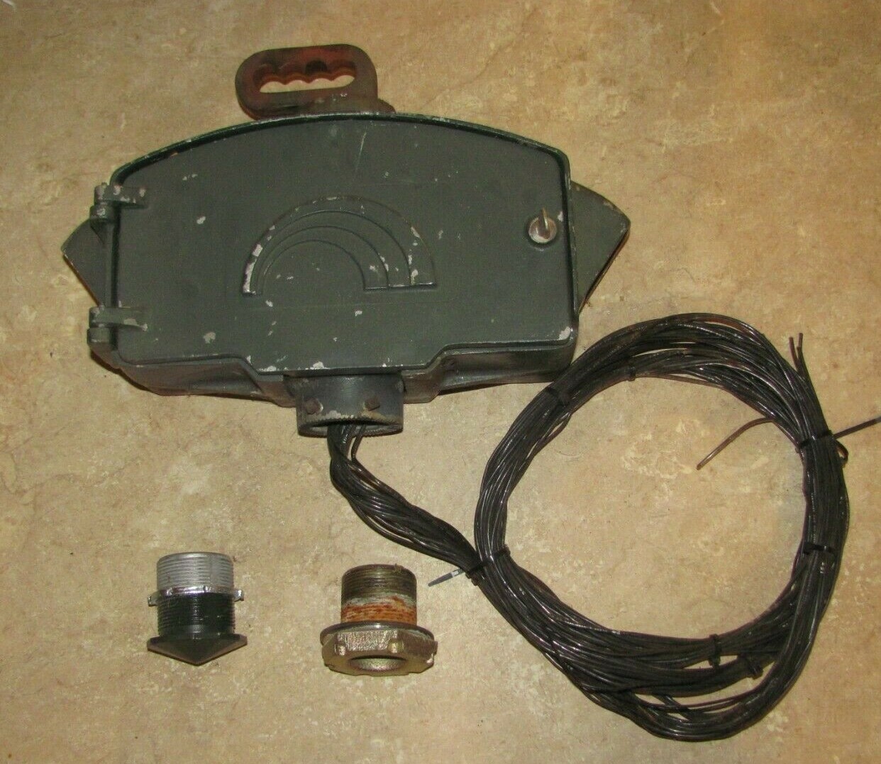 Quick Disconnect Hanger Junction Box Traffic Signal Light hardware ...