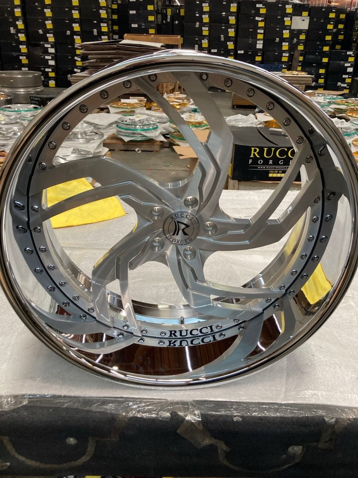 24 Inch Rucci Juno 24x9 & 24x10 Brushed Chrome Rims BP:5x120.65 Chevy ...
