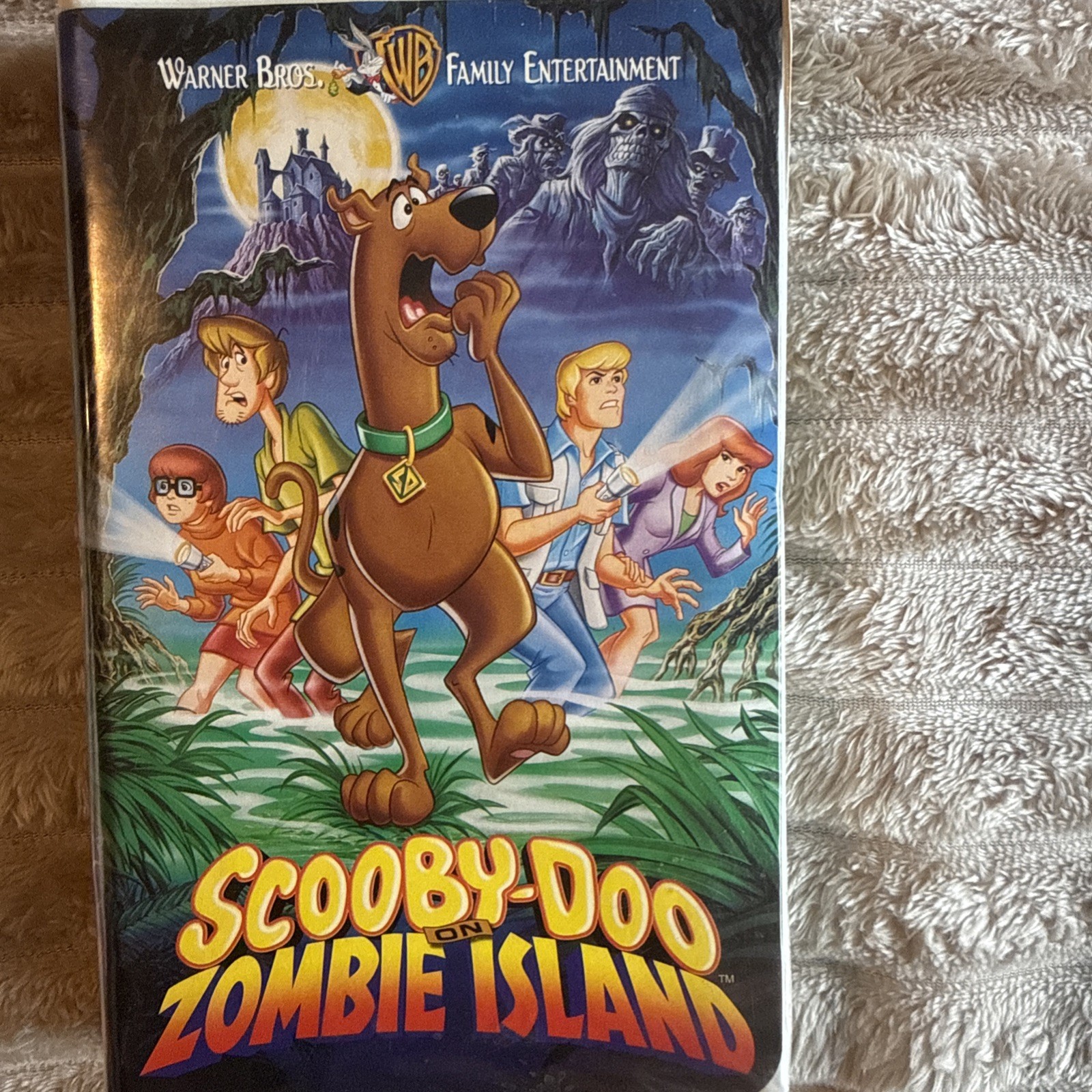 Scooby-Doo on Zombie Island (VHS, 1998, Clamshell) Buy 2 Get 1 Free ...