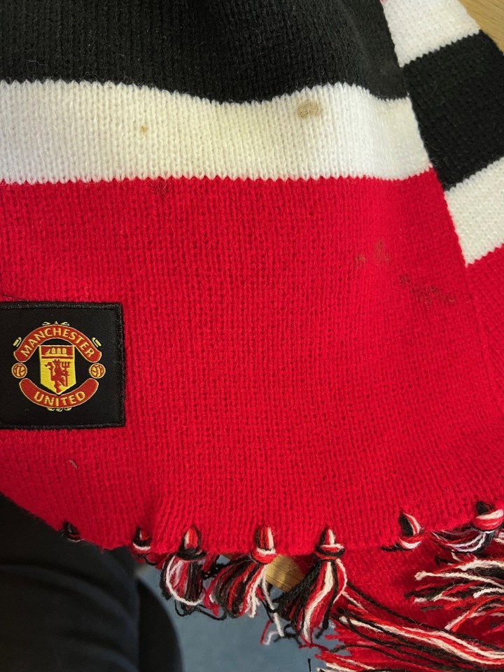 MANCHESTER UNITED FOOTBALL SCARF - MAN UTD - Free P & P | eBay UK