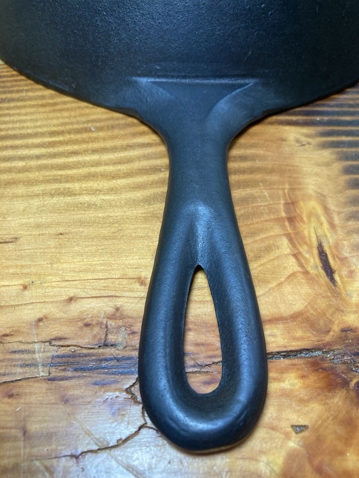 Single-Notch Lodge #6 Restored Cast Iron Skillet Raised "S" Makers Mark ...