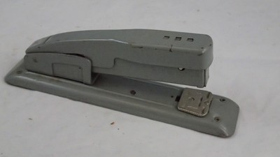 Staplers - Swingline 400 Stapler