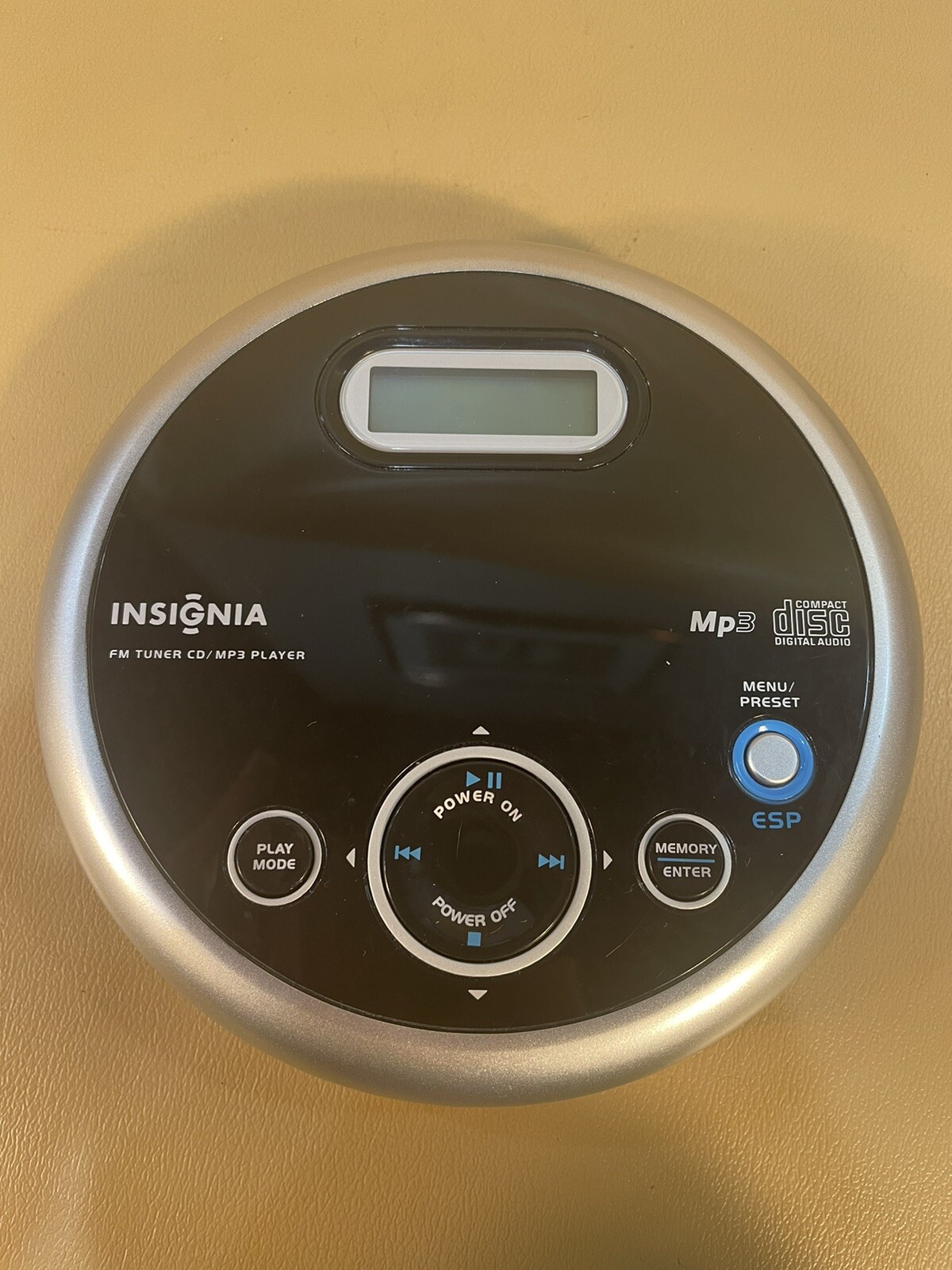 Vintage Insignia FM Tuner CD/MP3 Player | eBay