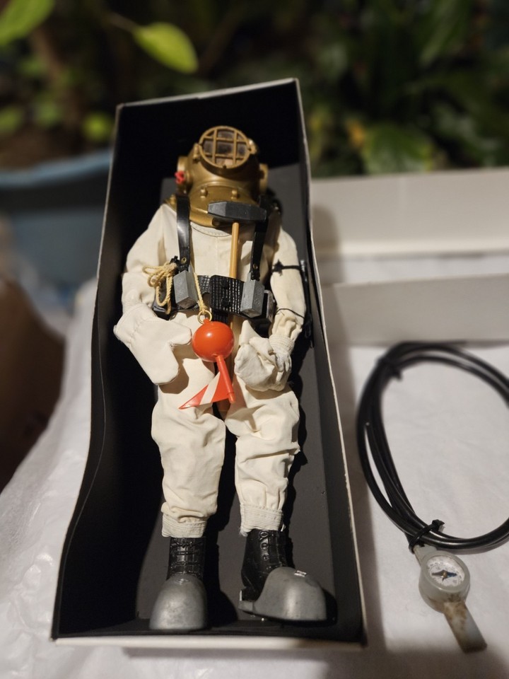 Vintage 1964 Hasbro G.I. Joe Deep Sea Diver Complete with Figure ...
