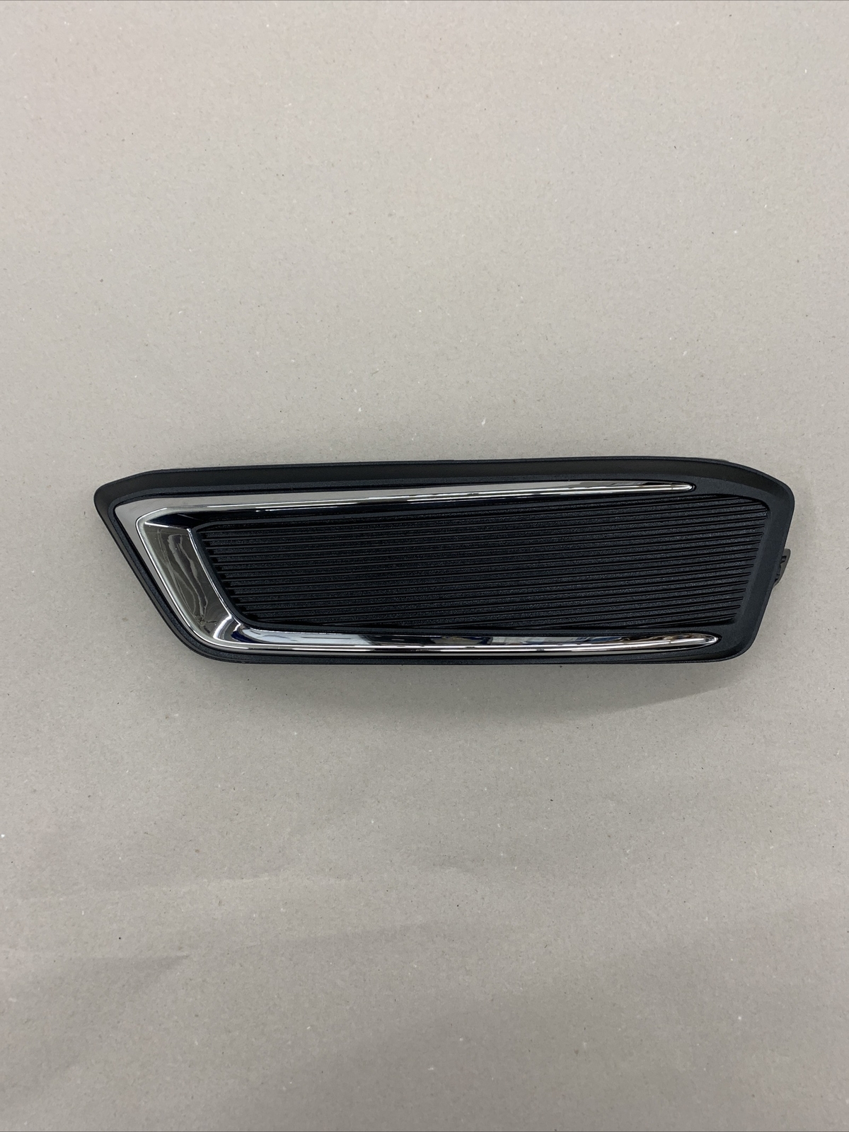 2014-2016 Chevrolet Impala Front Bumper Grille Cover Bezel Right ...