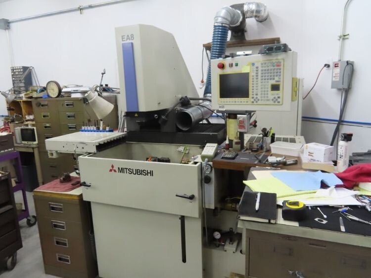 2000 MITSUBISHI EA8 EDM Sinker Electrical Discharge Machine C21EA-1 ...