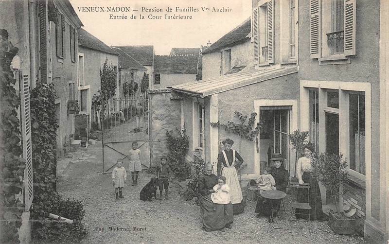 VENEUX-NADON - Family Pension Ve Auclair - Entrance To The Interior ...