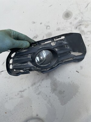 Original Mercedes W204 right foglight assembly complete A2048850223 ...