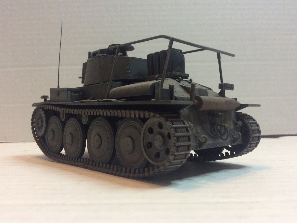 Italeri WWII German PZ KPFW 38T Panzer 1:35 professionally built model ...