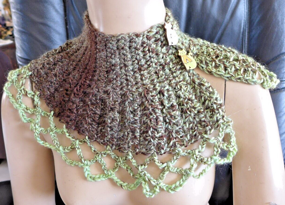 Handmade Crocheted Collar Scarf Greens Wrap Shawll buttons Soft Capelet ...