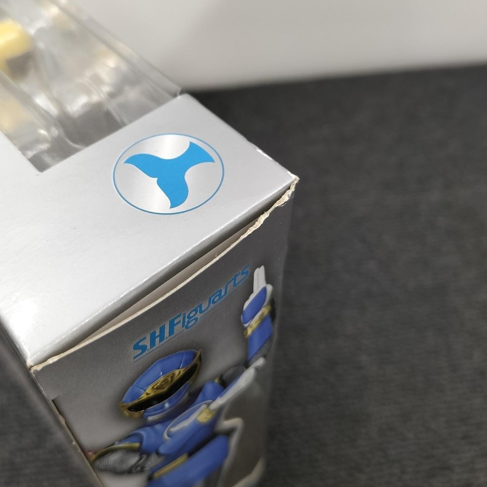 SH Figuarts Power Rangers Ninja Storm Hurricane Blue & Yellow Wind ...