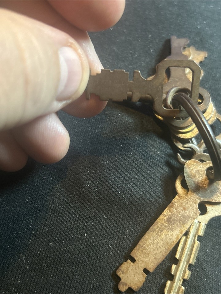 Early Mini Skeleton, Post Office, Lock And Drawer Keys Lot Of 10 | eBay