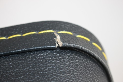 Musician's Gear Deluxe Electric Guitar Case - Black *Dinged Edge* # ...